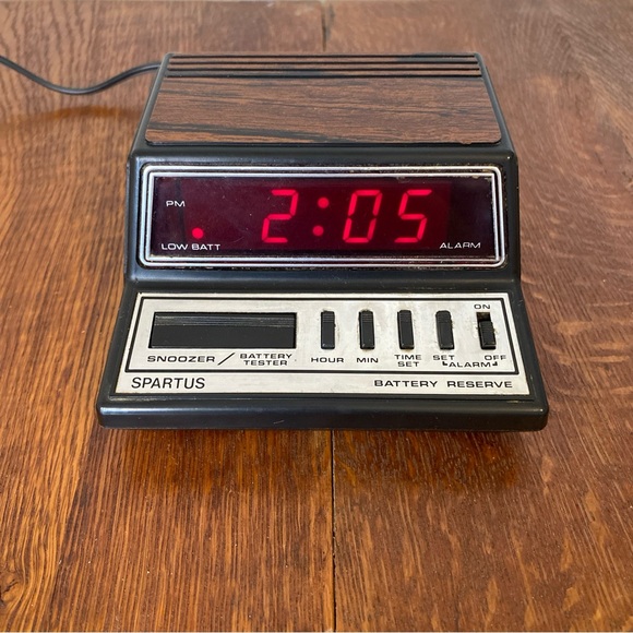 spartus | Accents | Vintage Spartus Neptune Model 14 Led Alarm Clock ...